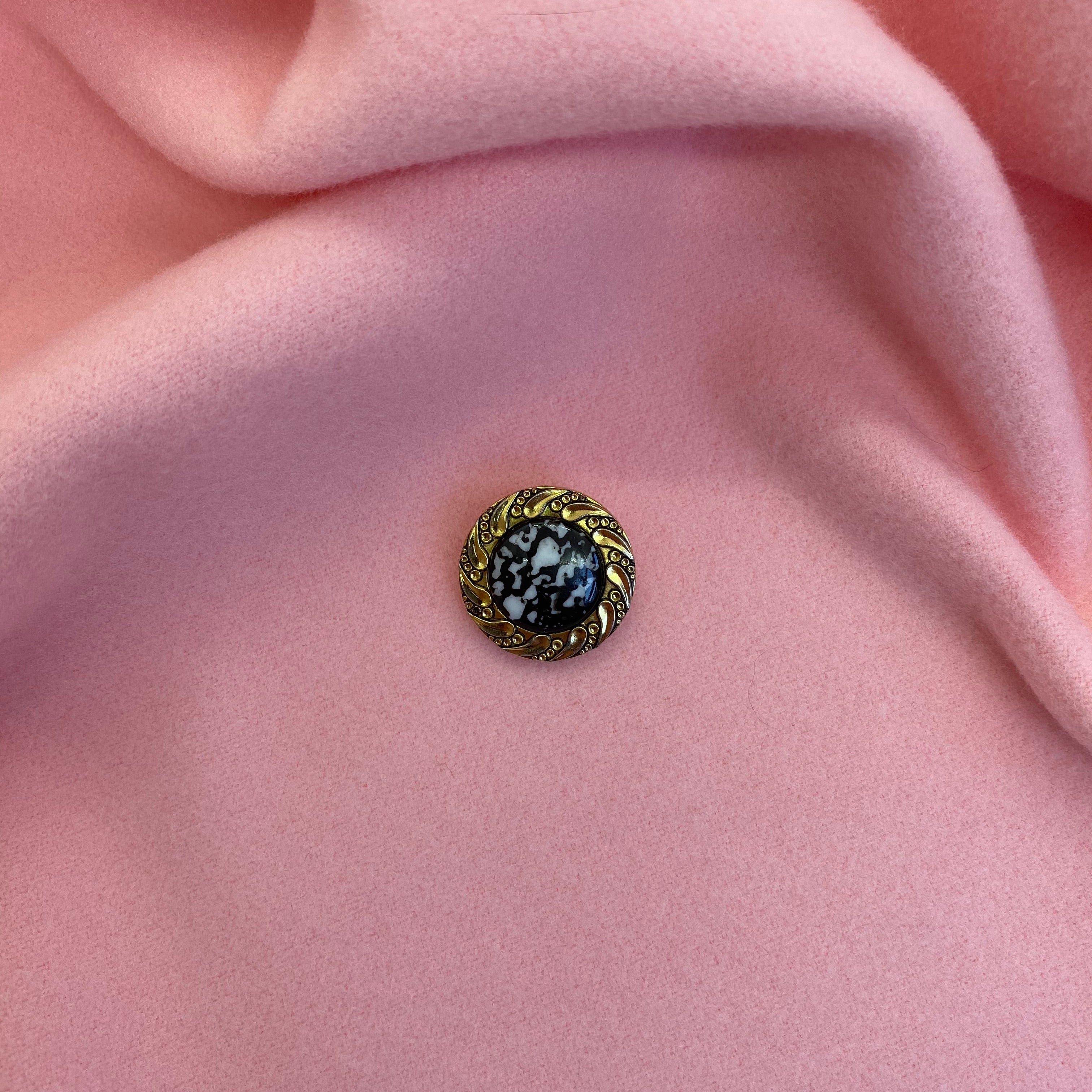 BN GOLD BUTTON – Ghetto Gato Vintage